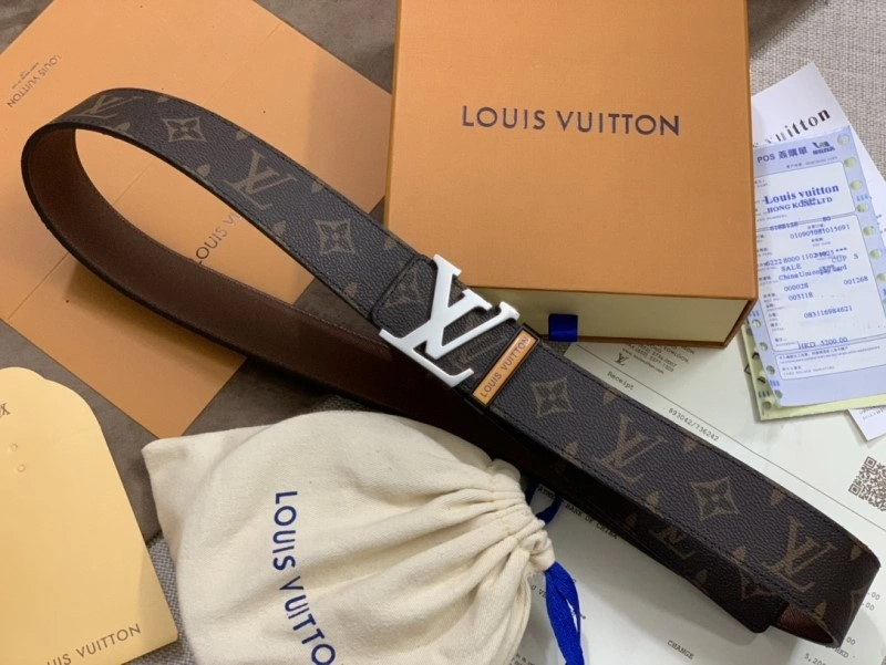Top mirror Louis Vuitton Belts