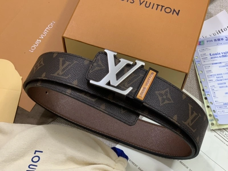 Top mirror Louis Vuitton Belts
