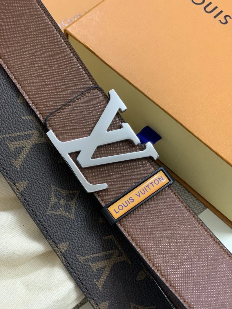 Top mirror Louis Vuitton Belts