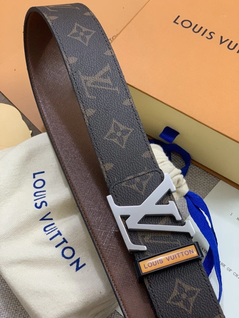 Top mirror Louis Vuitton Belts