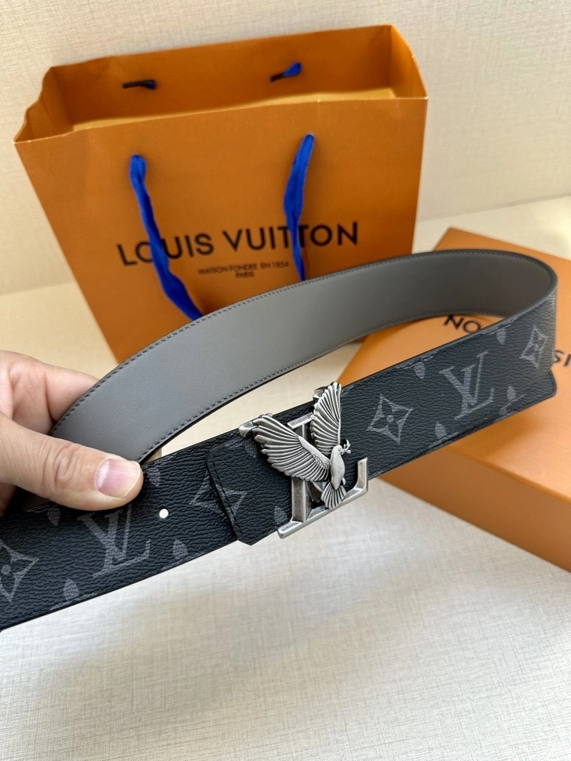 Low-cost Louis Vuitton Belts
