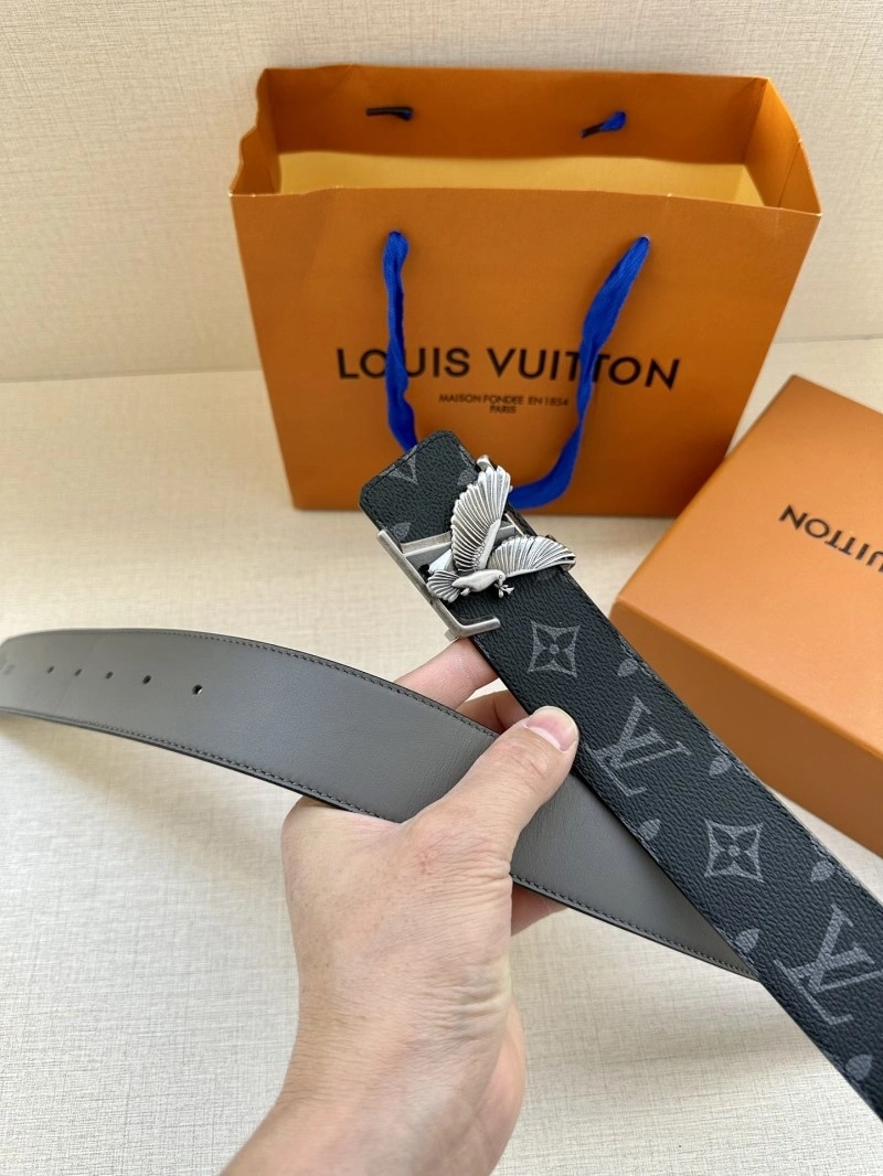 Low-cost Louis Vuitton Belts