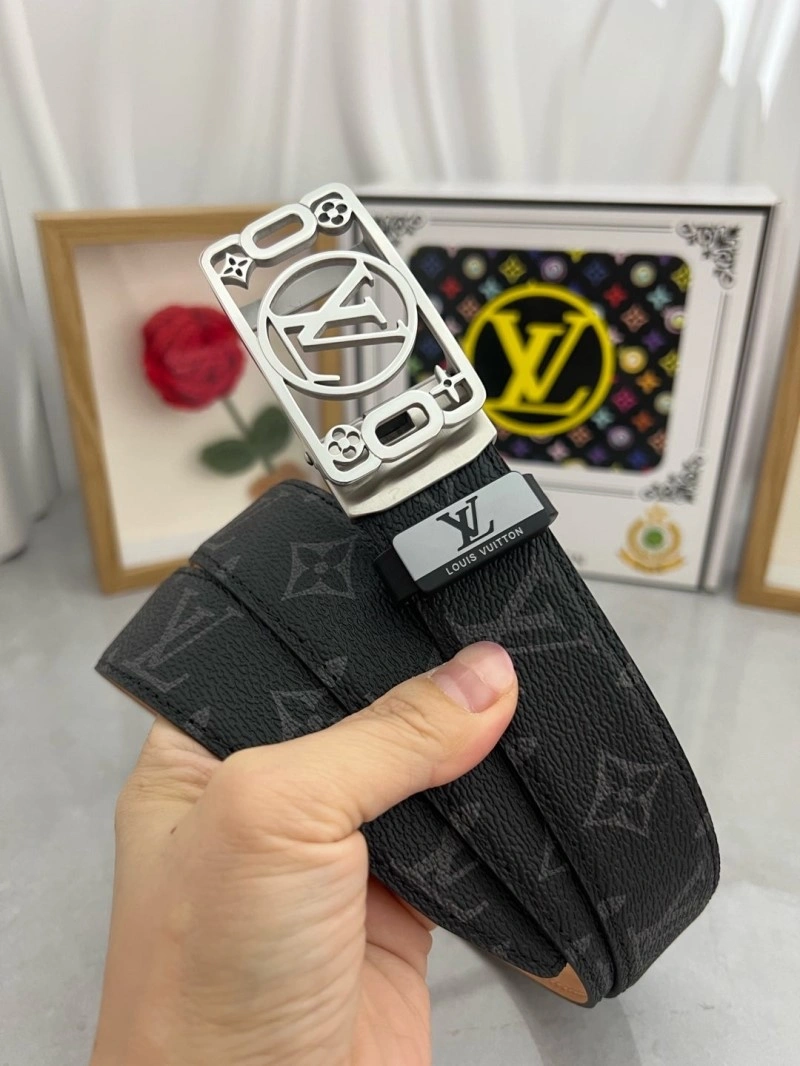 Bargain Louis Vuitton Belts
