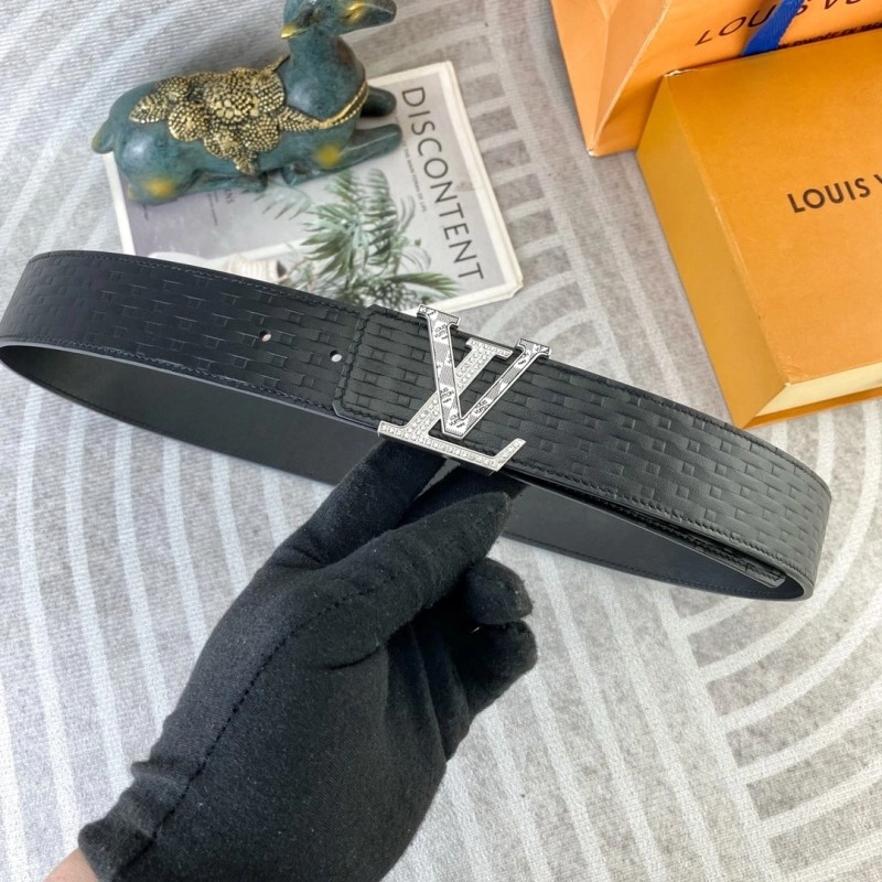 Low-cost Louis Vuitton Belts