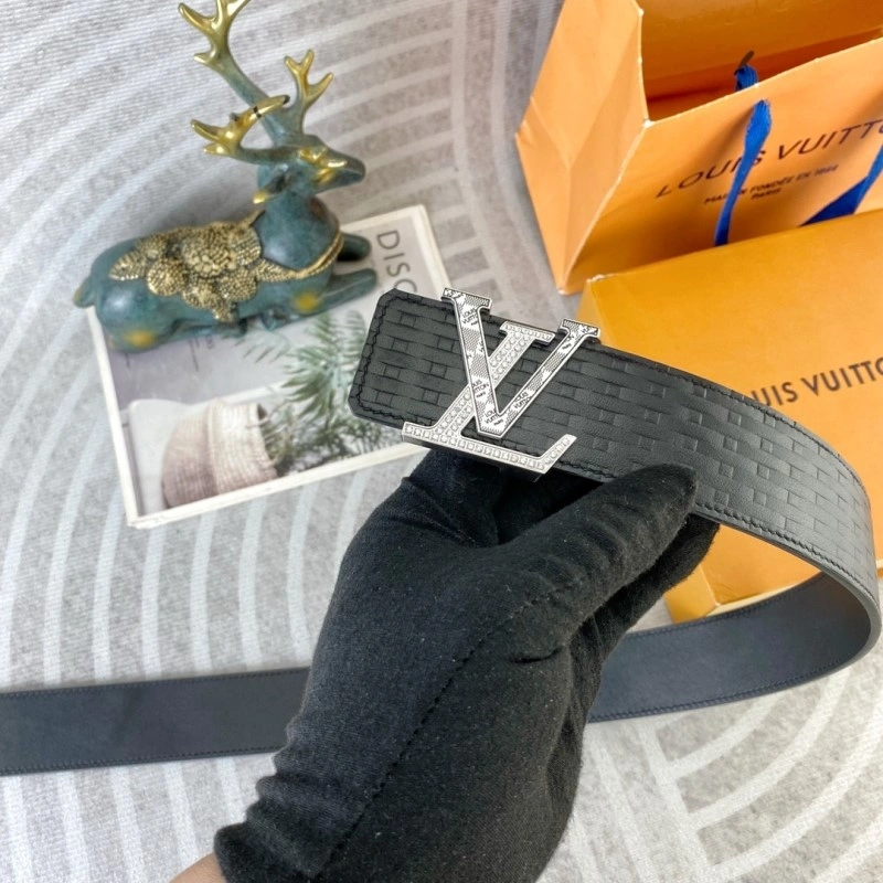 Low-cost Louis Vuitton Belts