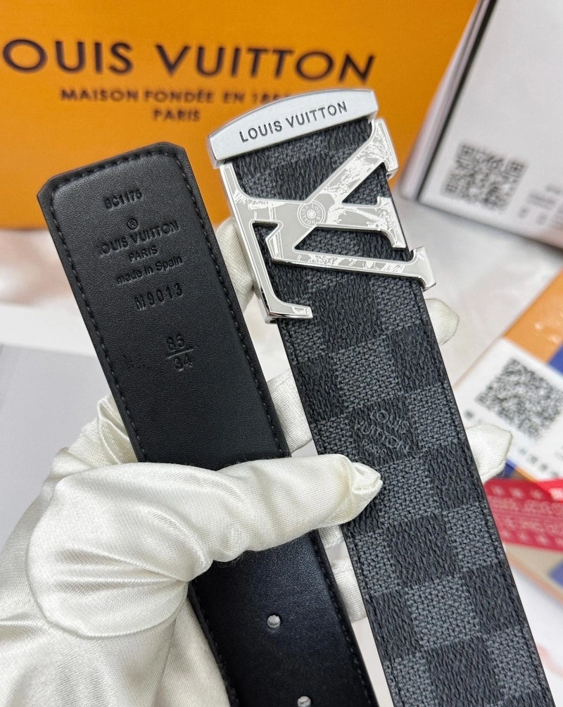 Low-cost Louis Vuitton Belts