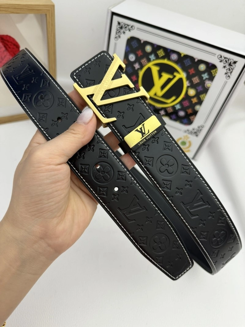 Accurate model Louis Vuitton Belts