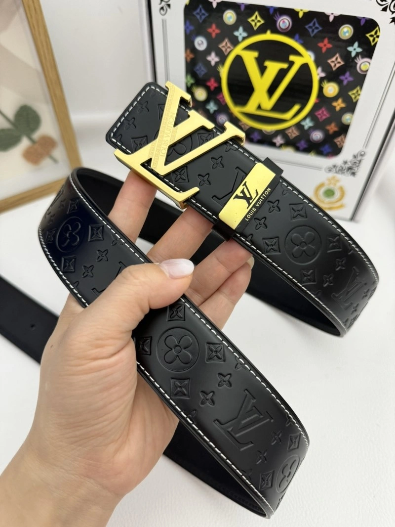 Accurate model Louis Vuitton Belts