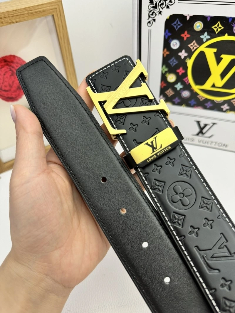 Accurate model Louis Vuitton Belts
