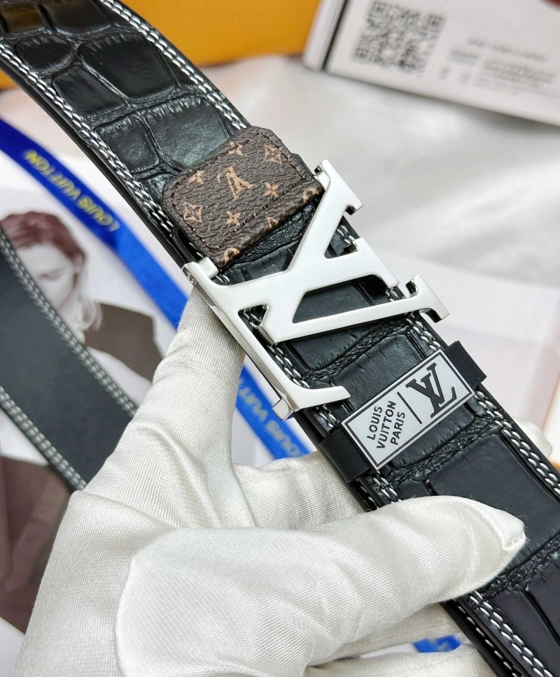 Top mirror Louis Vuitton Belts
