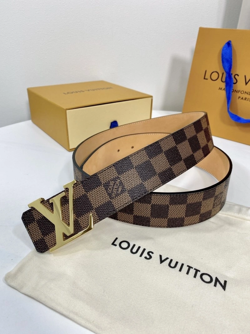 Top mirror Louis Vuitton Belts
