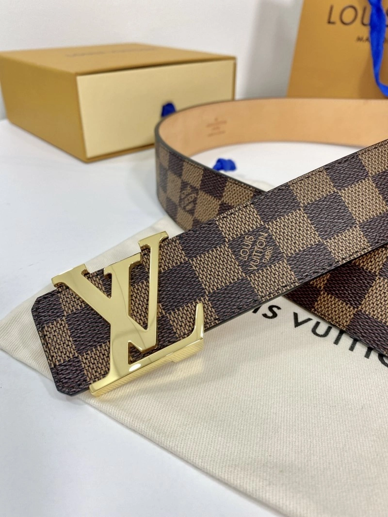 Top mirror Louis Vuitton Belts