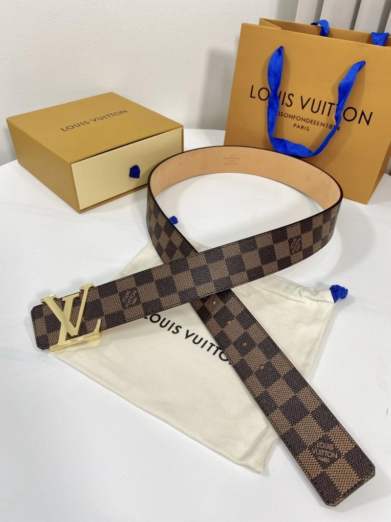 Top mirror Louis Vuitton Belts