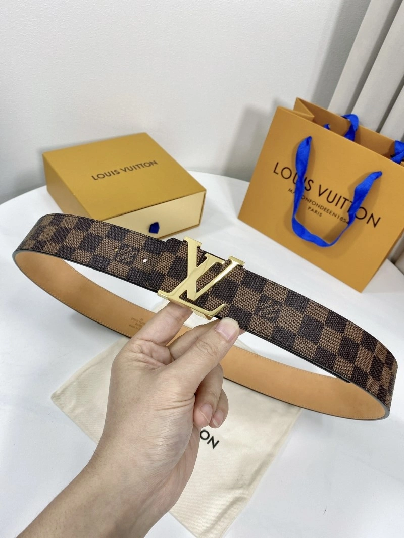 Top mirror Louis Vuitton Belts