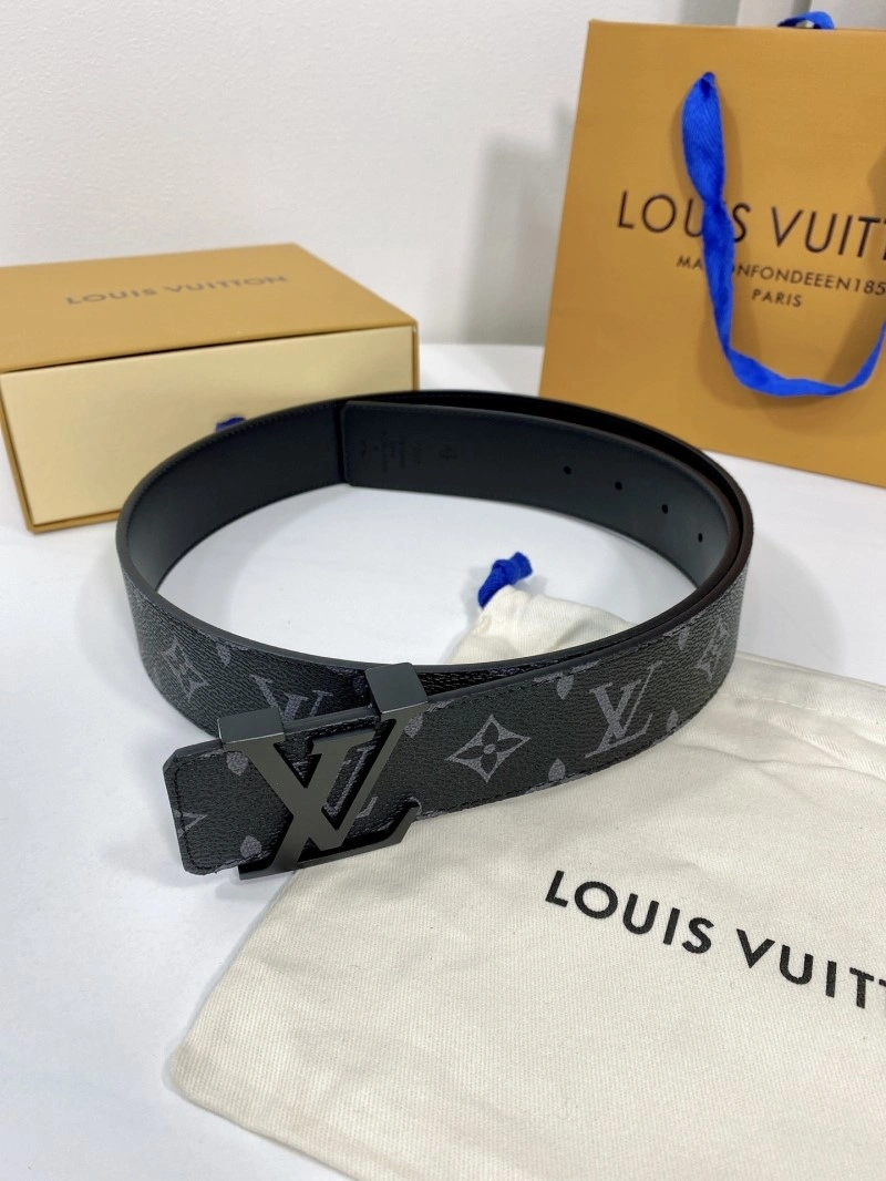 Top mirror Louis Vuitton Belts