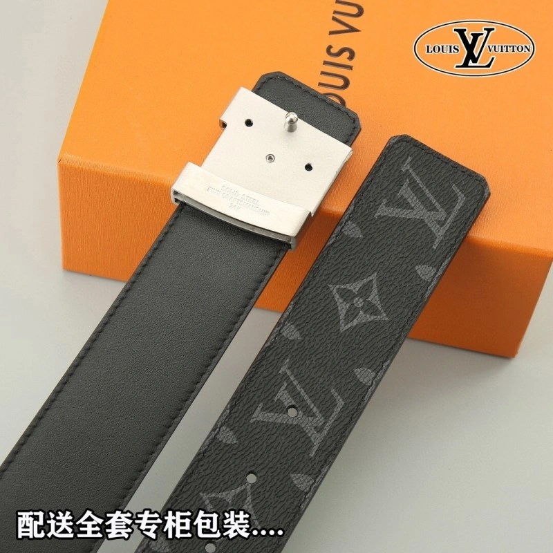 Top mirror Louis Vuitton Belts
