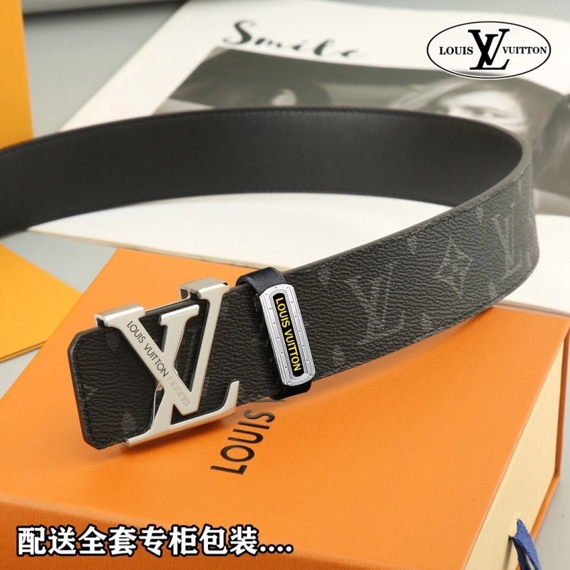 Top mirror Louis Vuitton Belts
