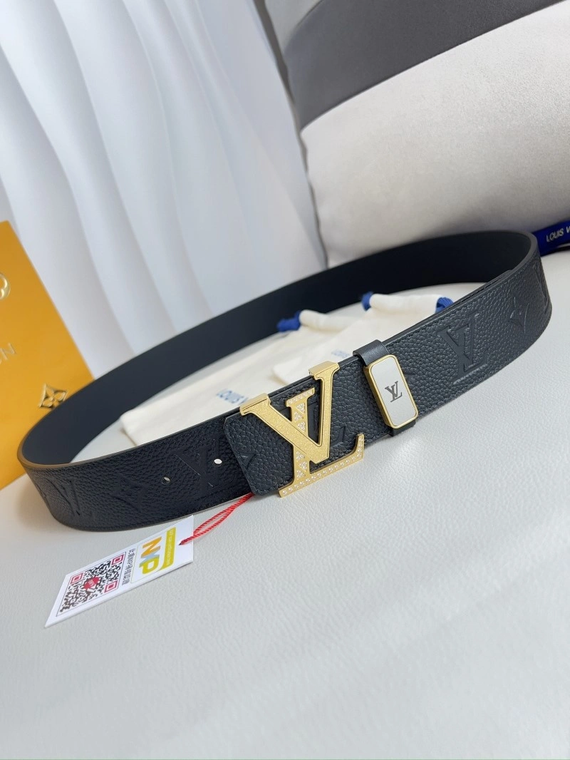 Accurate model Louis Vuitton Belts