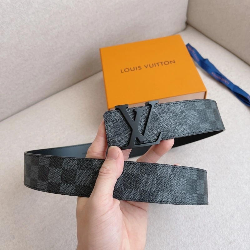 Accurate model Louis Vuitton Belts