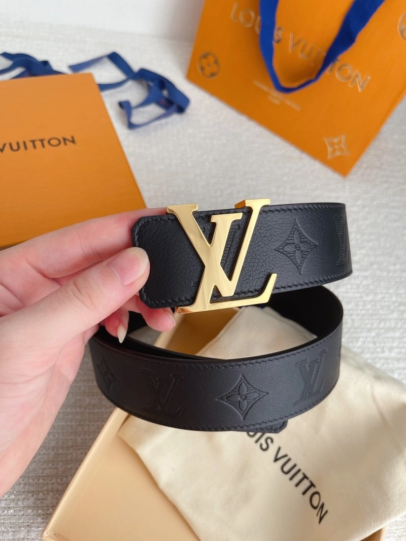 Accurate model Louis Vuitton Belts