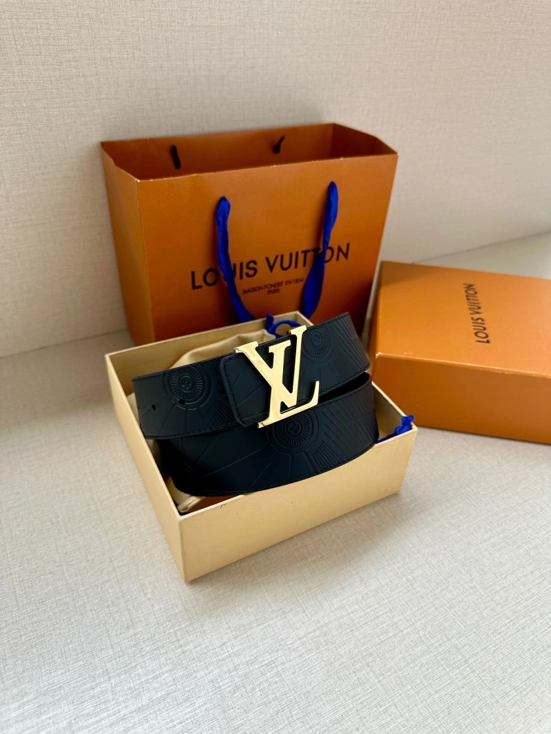 Accurate model Louis Vuitton Belts