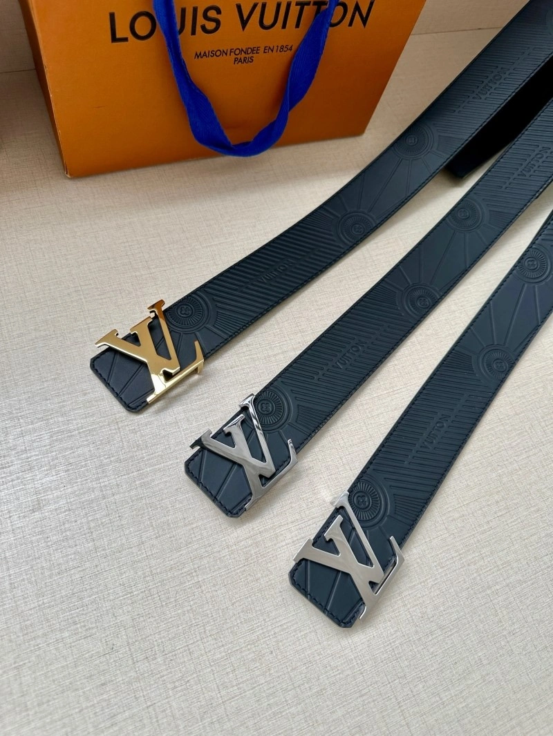 Accurate model Louis Vuitton Belts