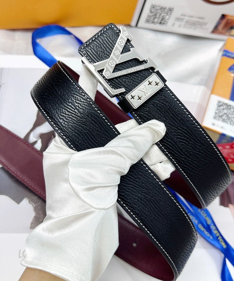 Top mirror Louis Vuitton Belts