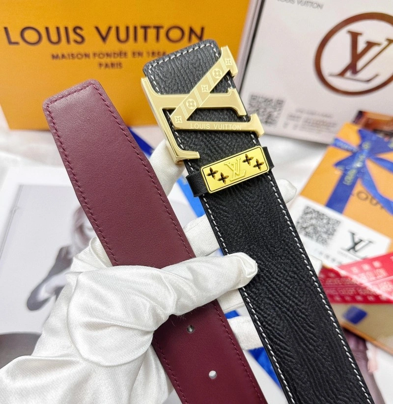 Accurate model Louis Vuitton Belts