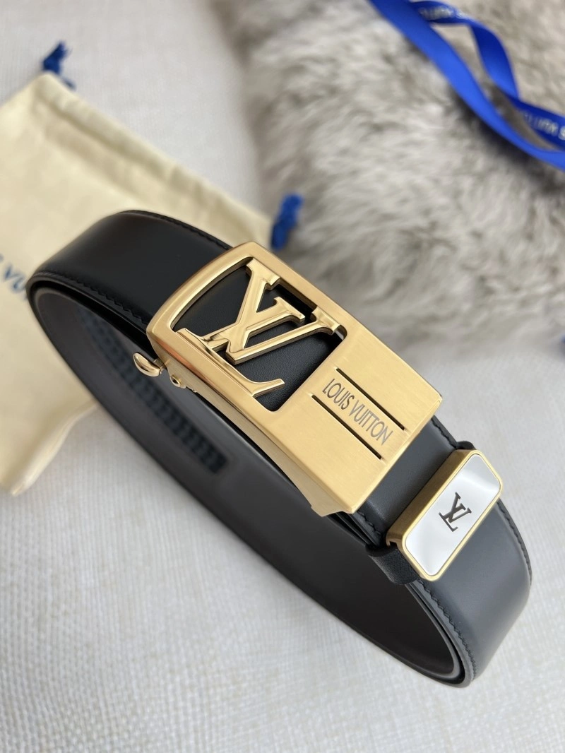 Accurate model Louis Vuitton Belts