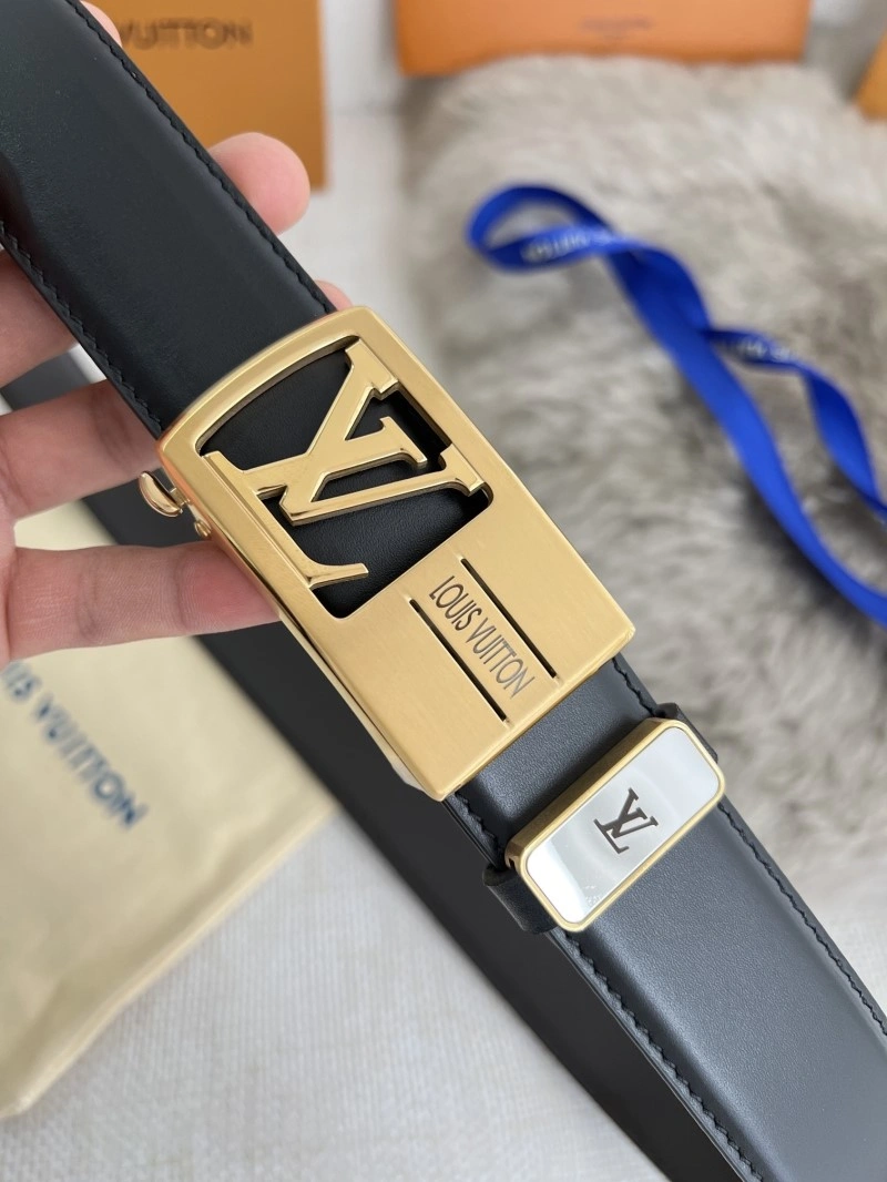 Accurate model Louis Vuitton Belts
