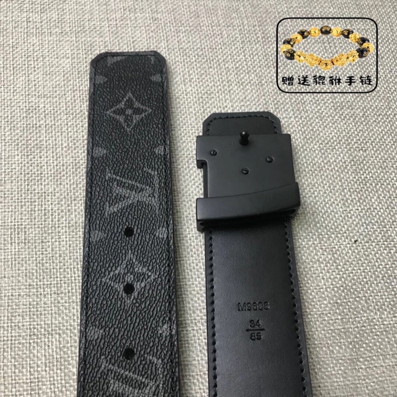 Top mirror Louis Vuitton Belts