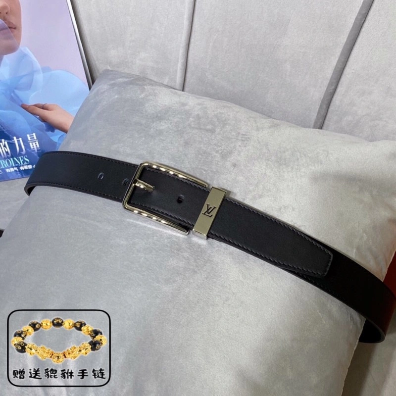 Accurate model Louis Vuitton Belts