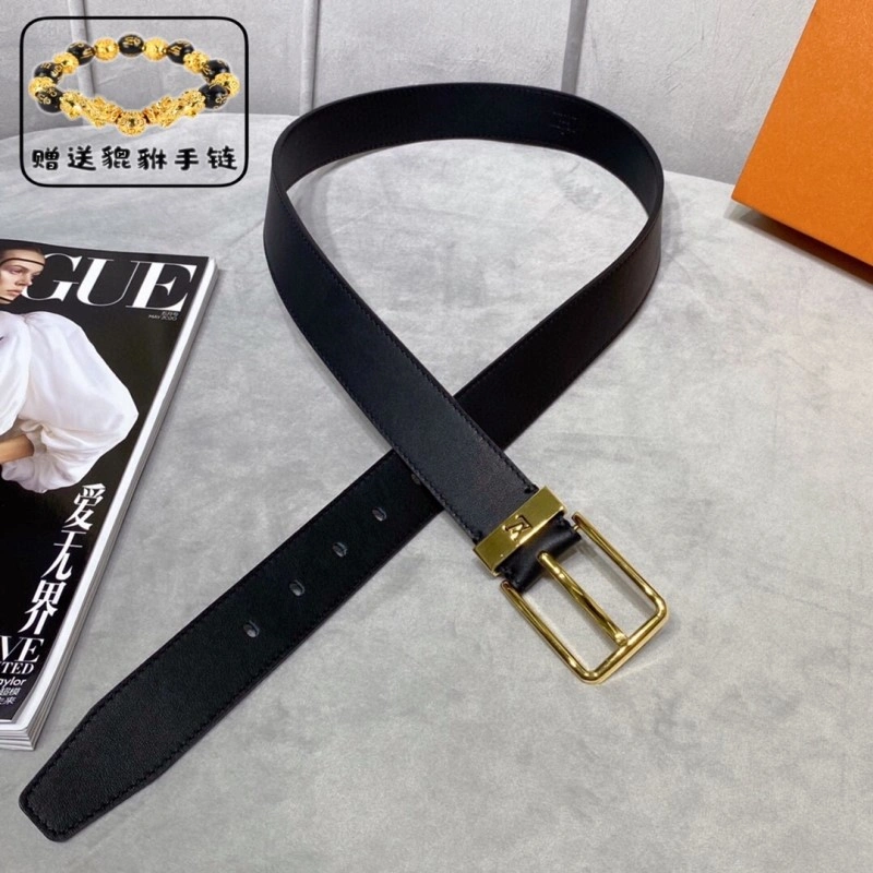 Accurate model Louis Vuitton Belts