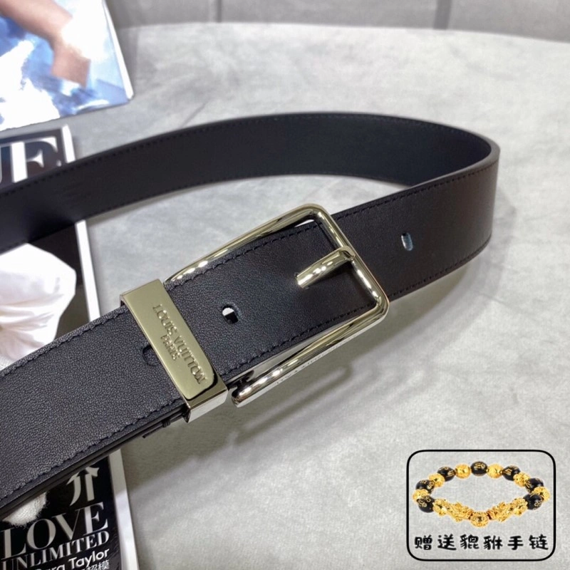 Accurate model Louis Vuitton Belts