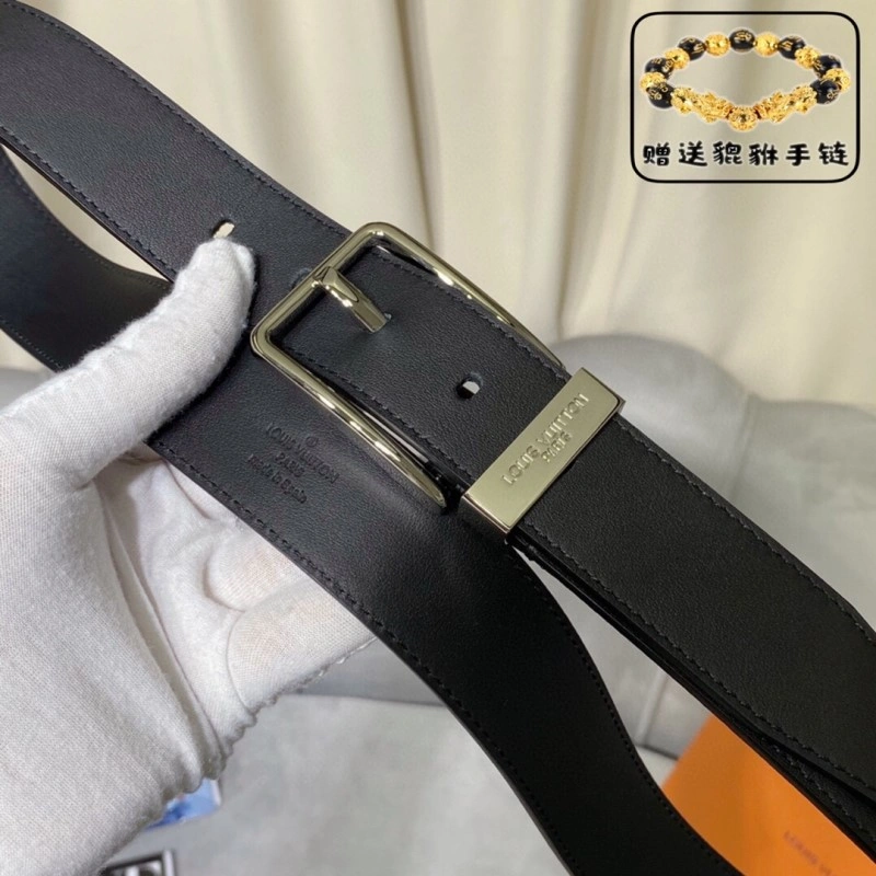 Accurate model Louis Vuitton Belts