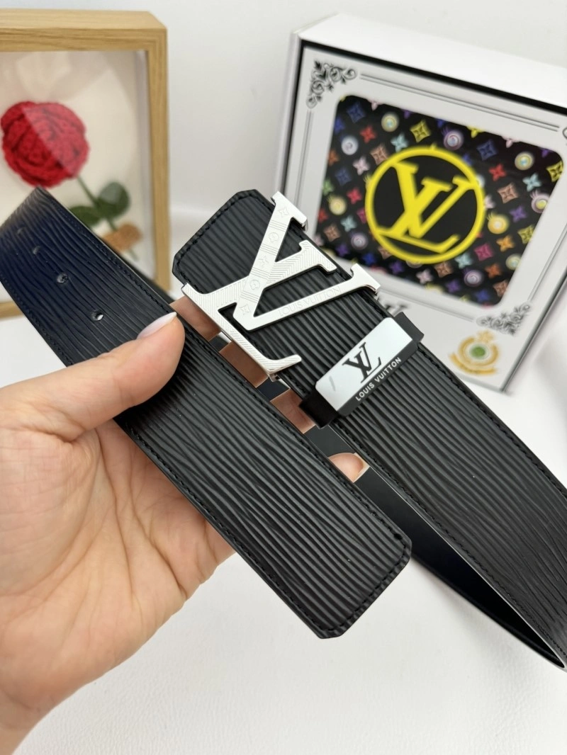 Low-cost Louis Vuitton Belts