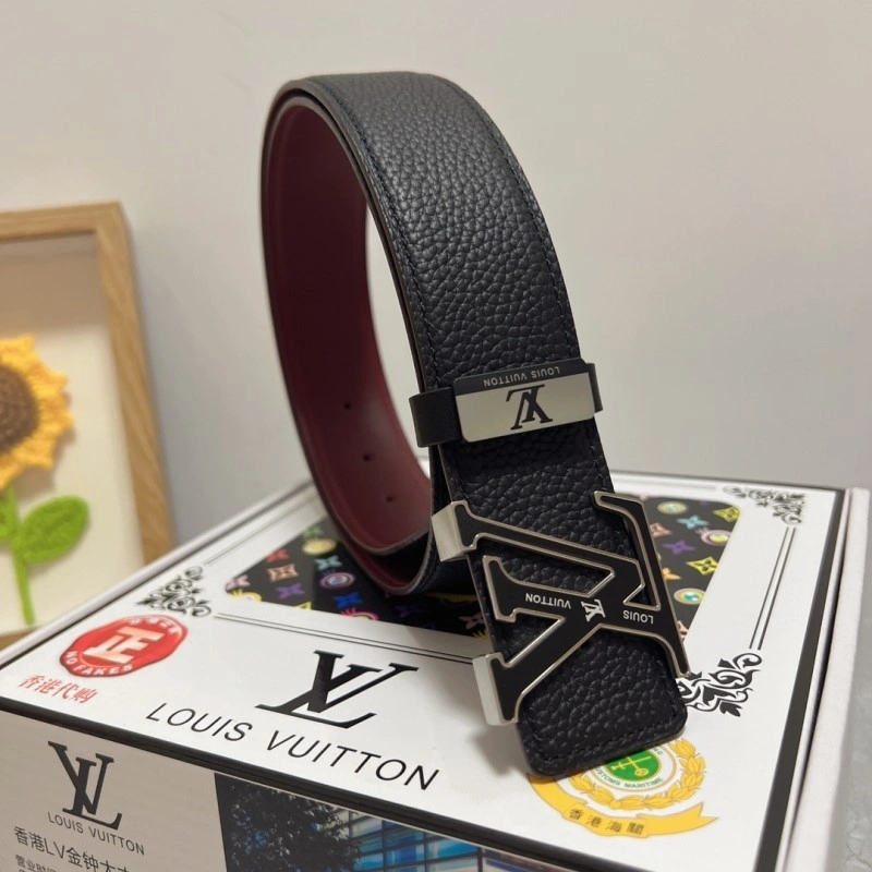 Accurate model Louis Vuitton Belts