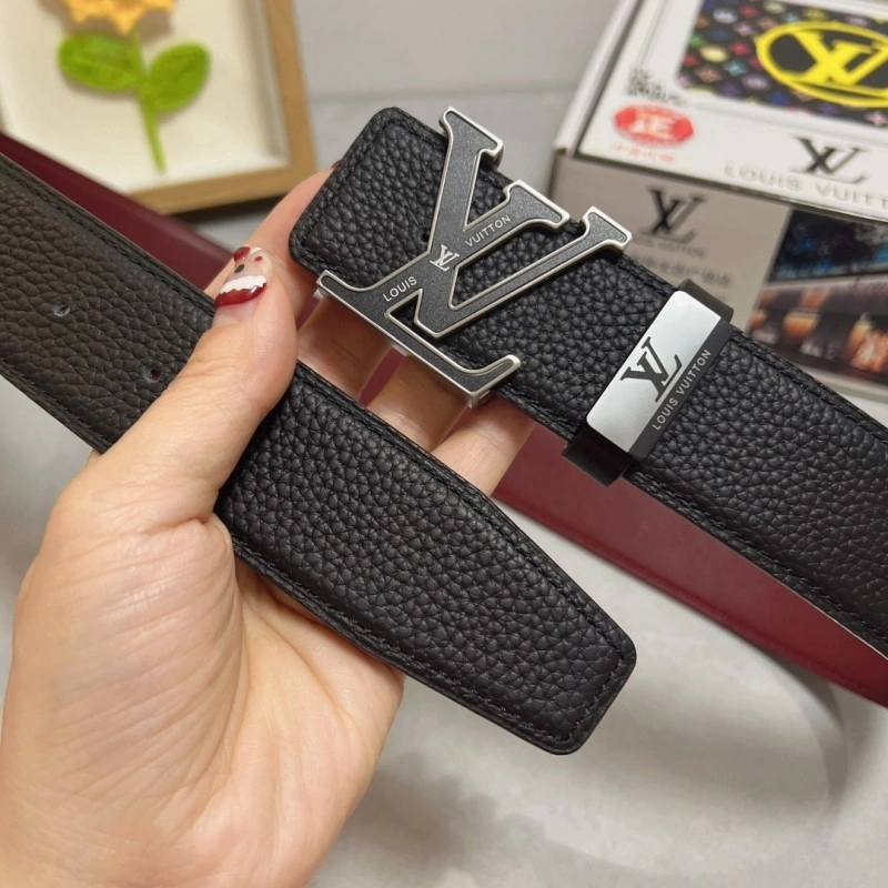 Accurate model Louis Vuitton Belts