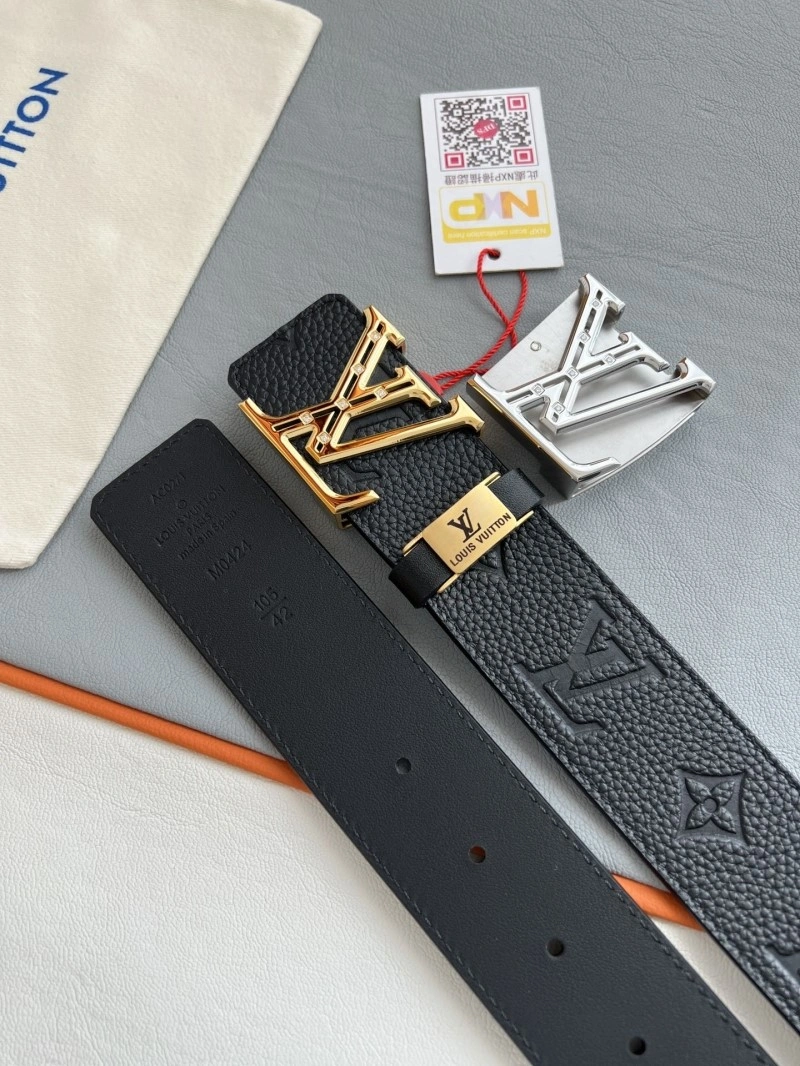 Top mirror Louis Vuitton Belts