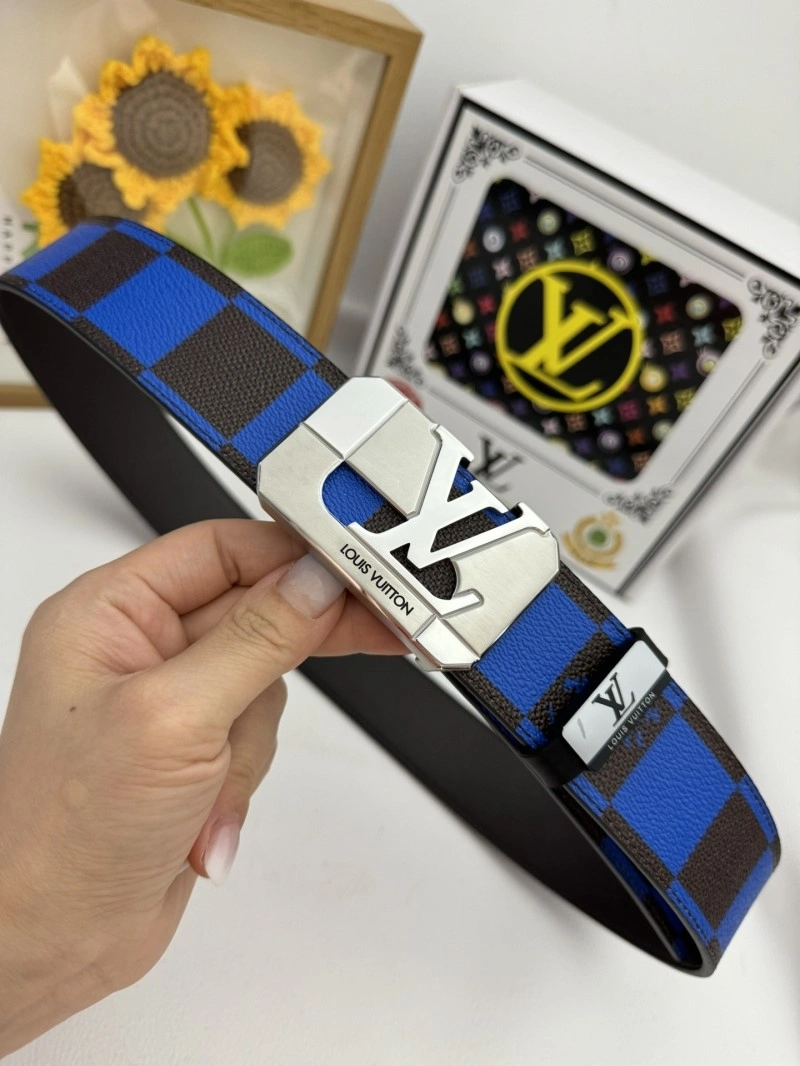 Top mirror Louis Vuitton Belts