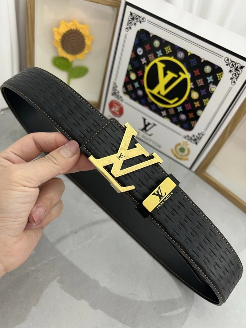 Low-cost Louis Vuitton Belts