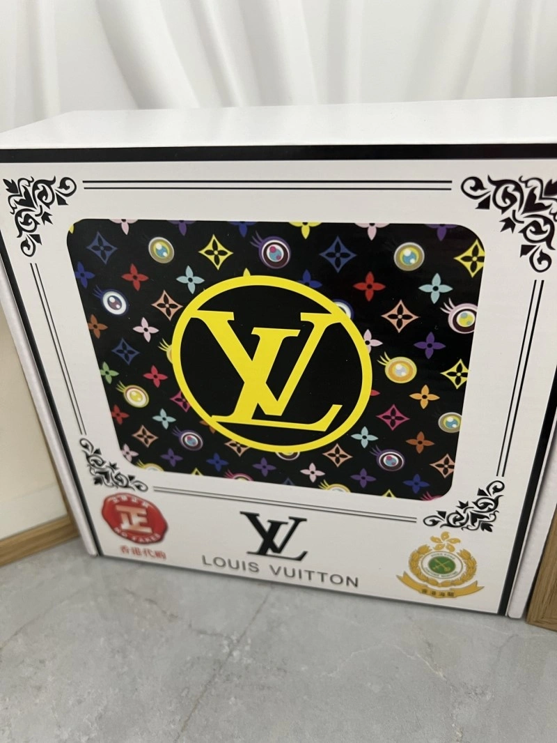 Low-cost Louis Vuitton Belts