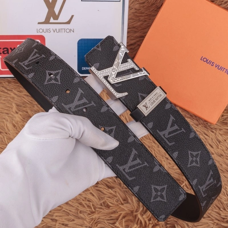 Accurate model Louis Vuitton Belts