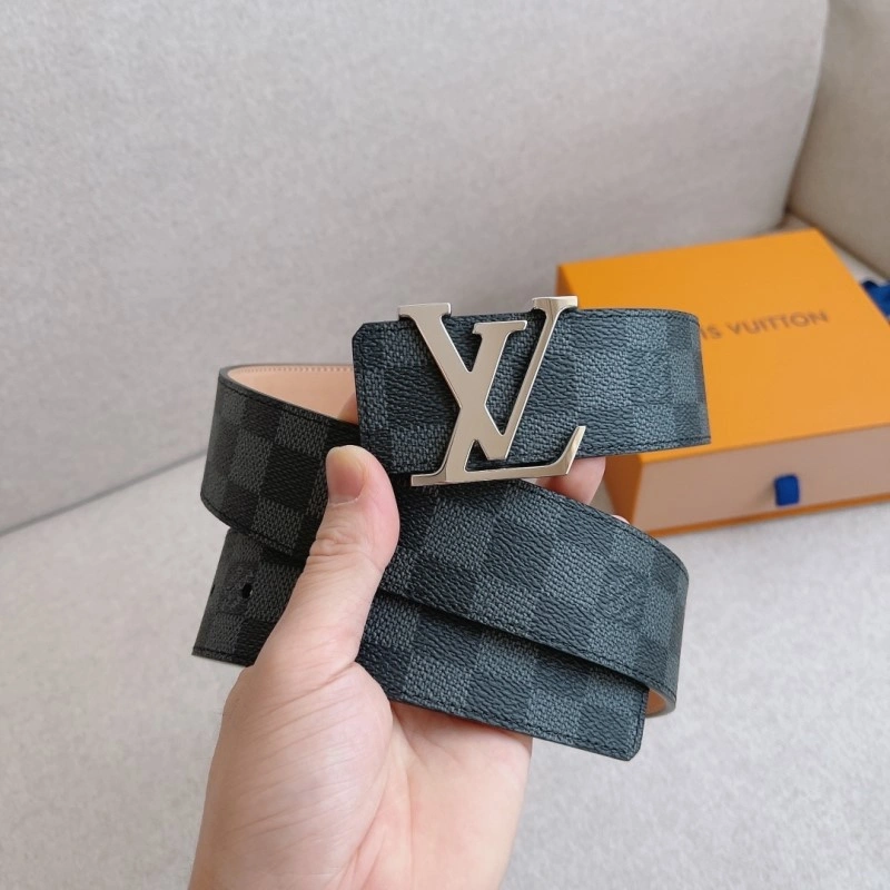 Accurate model Louis Vuitton Belts