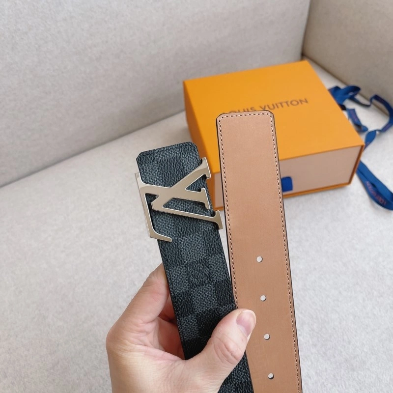 Accurate model Louis Vuitton Belts