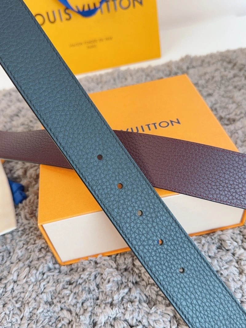 Accurate model Louis Vuitton Belts
