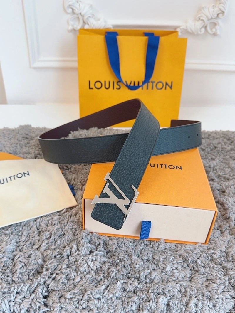 Accurate model Louis Vuitton Belts