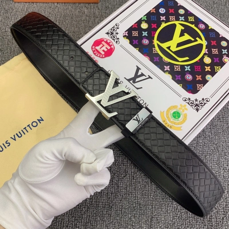 Top mirror Louis Vuitton Belts
