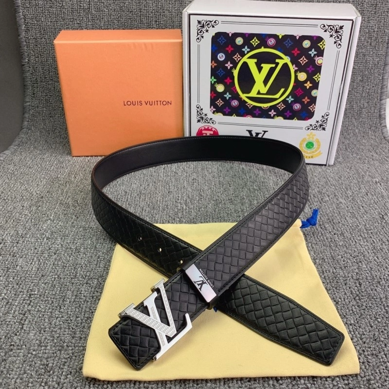 Top mirror Louis Vuitton Belts