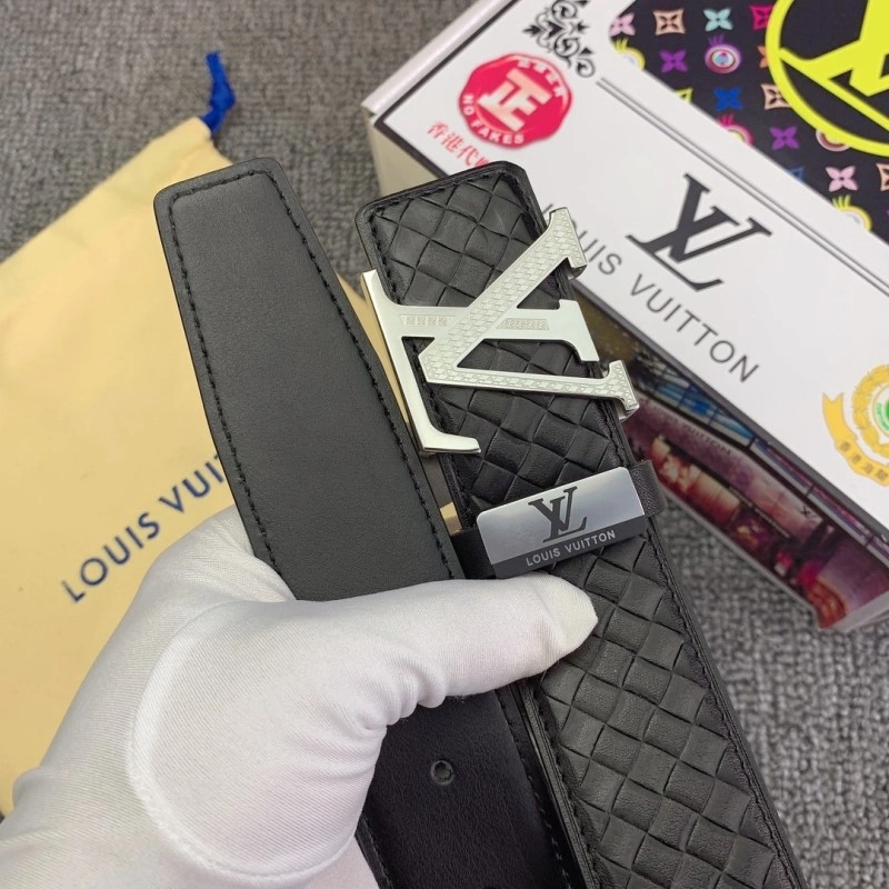 Top mirror Louis Vuitton Belts